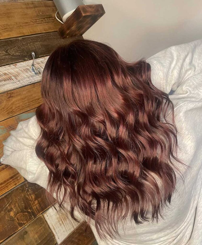 CAPELLI MOGANO | Quale tonalità chiedere al parrucchiere