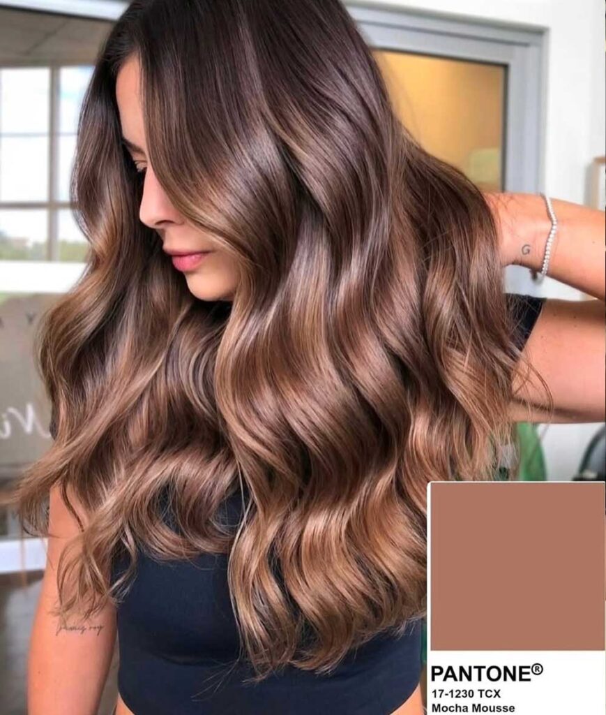 Colore Pantone 2025 Mocha Mousse | Makeup, unghie e capelli